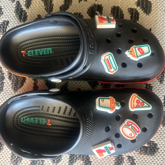 CROCS | Shoes | Crocs Limited Edition 7 Eleven Crocs Brand New | Poshmark